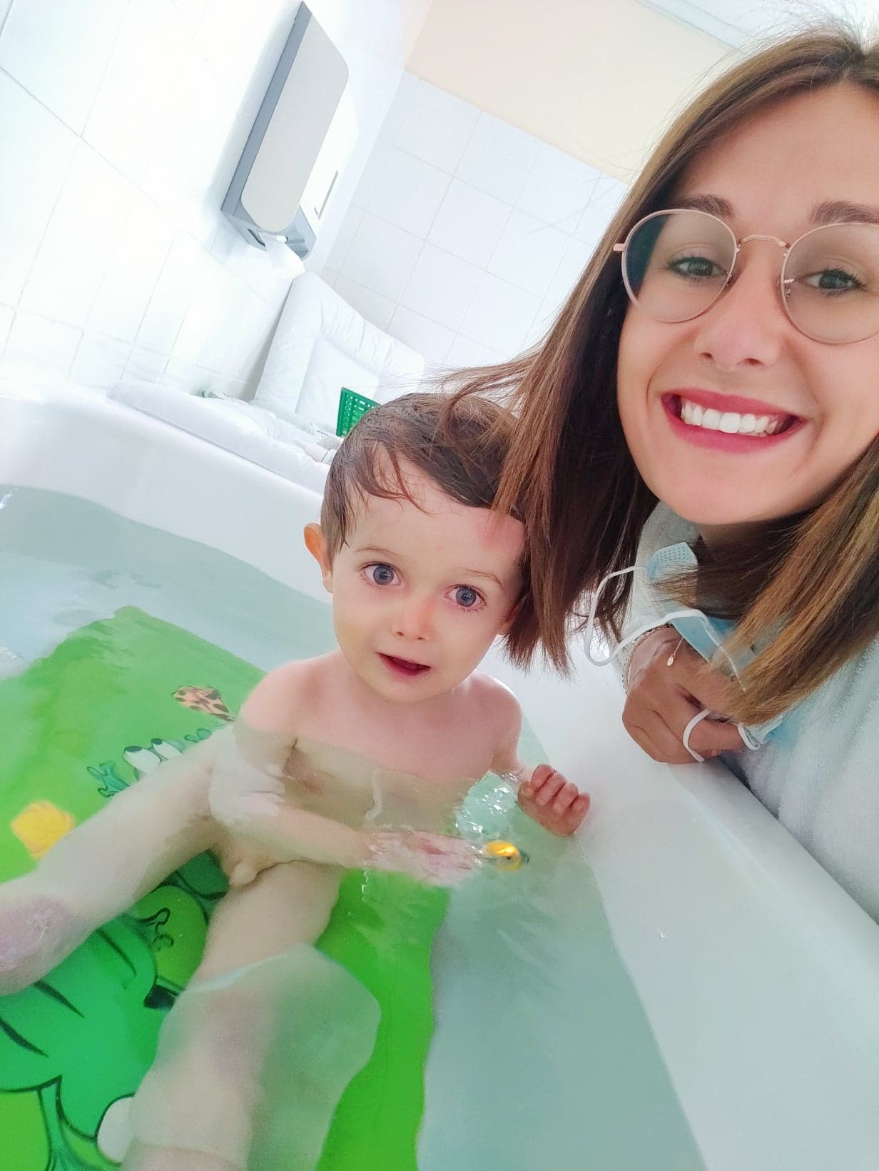 Les bienfaits de l'eau thermale - Debra France